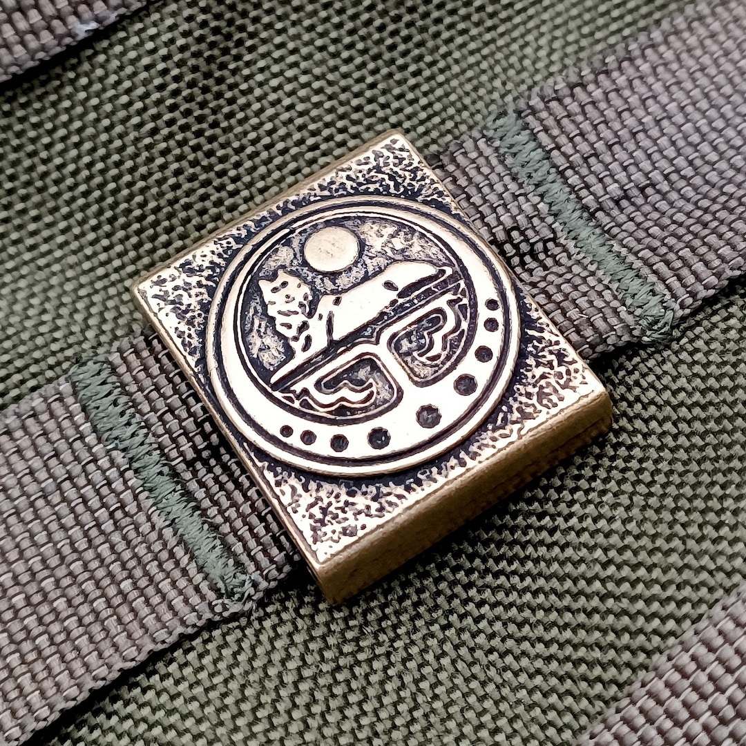 Ichkeria Wolf Flag Molle Clip EDC Patch Tactical Gear - Etsy