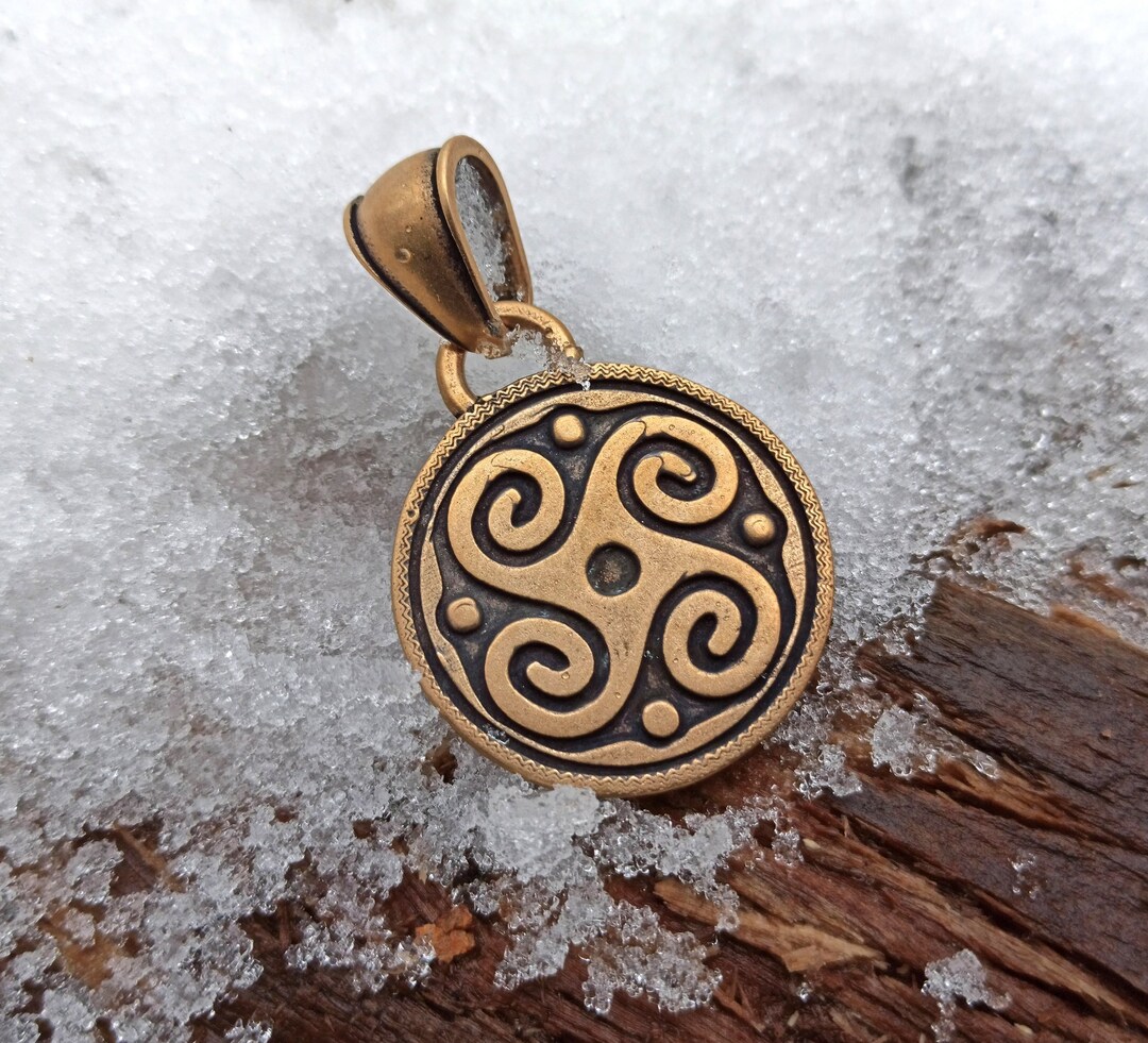 Petroglyph Sun Pendant | Ethnic Slavic Necklace | Neolith Svarga ...