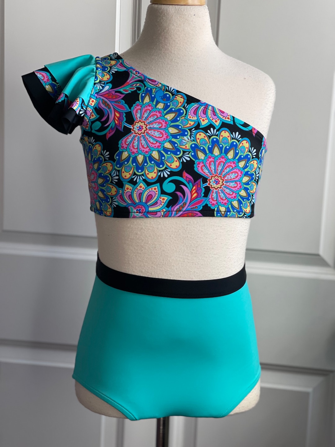 Made to Order Willow Two Piece Dance Set, Girls Dance Wear, Dance Photo ...