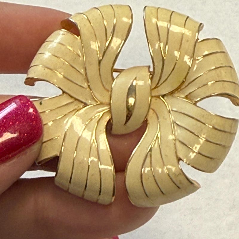 Monet 1960 Brooch - Etsy