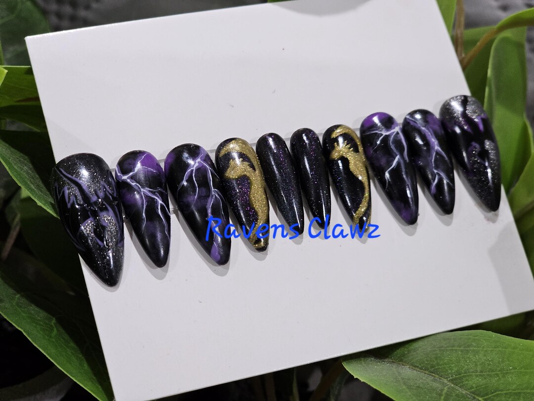 Violet, Fourth Wing Inspiration Press on Nails. - Etsy