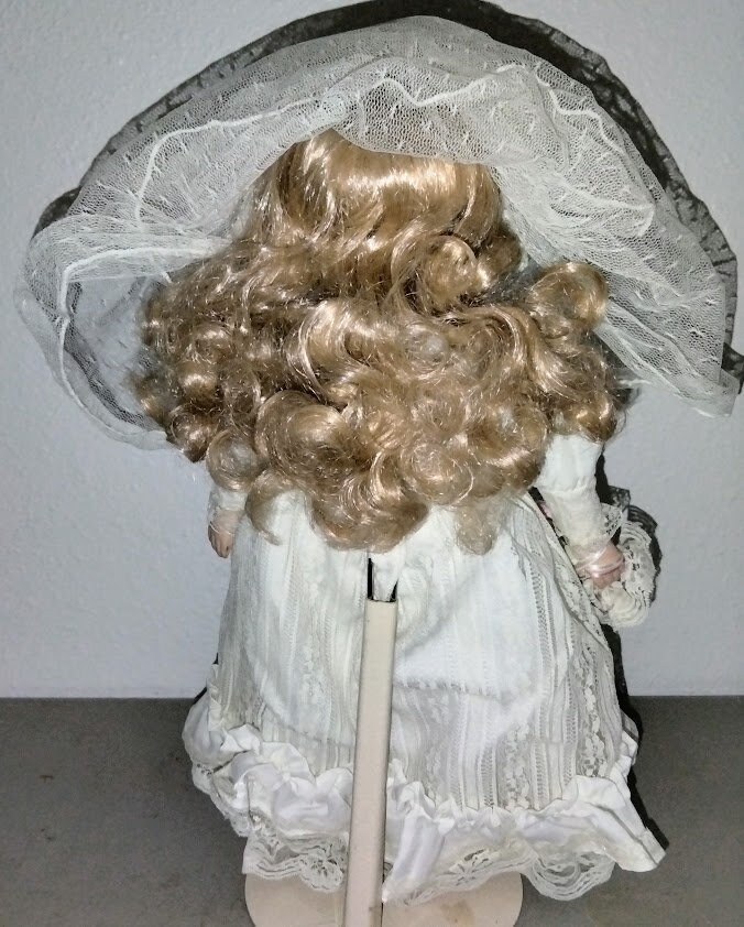 Vintage Porcelain Bride Doll - Etsy