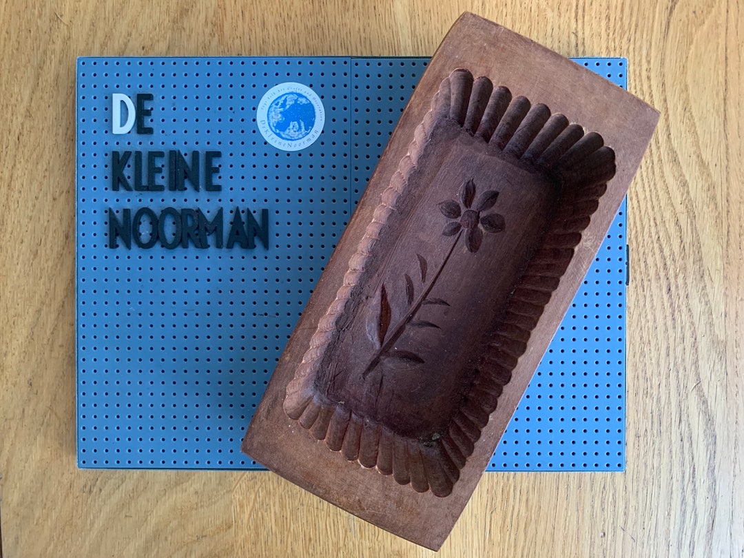 Beautiful Vintage Wooden Butter Mold - Easter Decoration - Flower ...