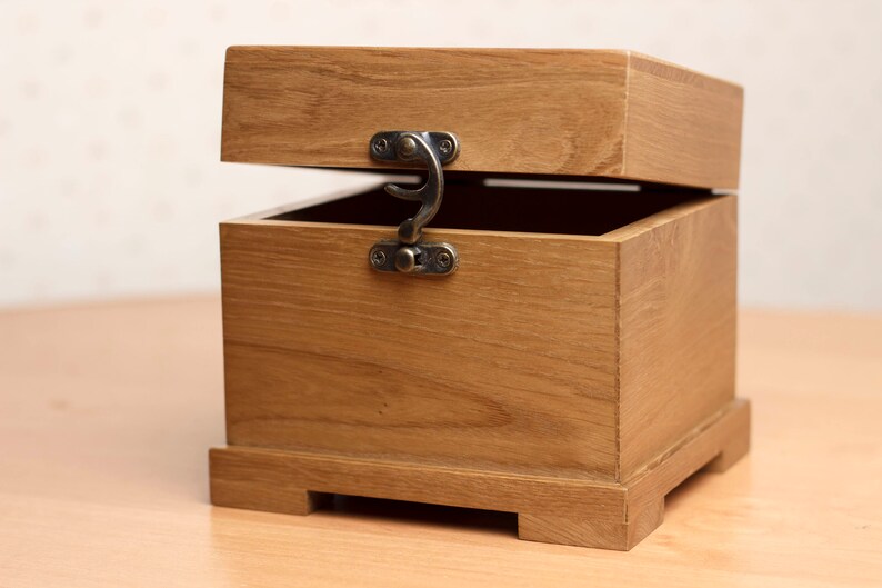 Foursquare Oak Box - Etsy