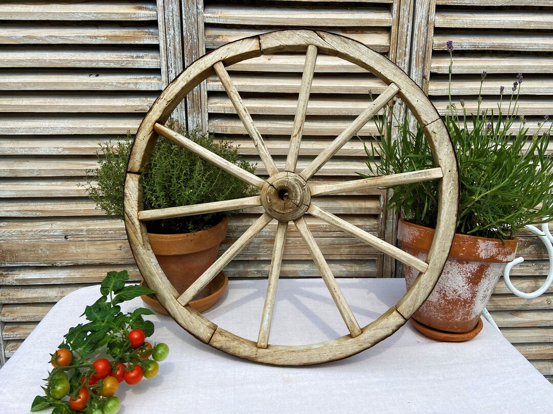 French Farmhouse Cartwheel Antique Wagon Wheel Time Aged - Etsy