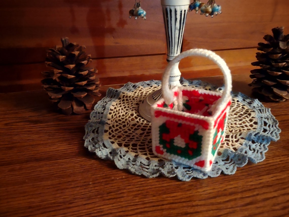 Plastic Canvas Mini Christmas Basket, Gift Holder - Etsy