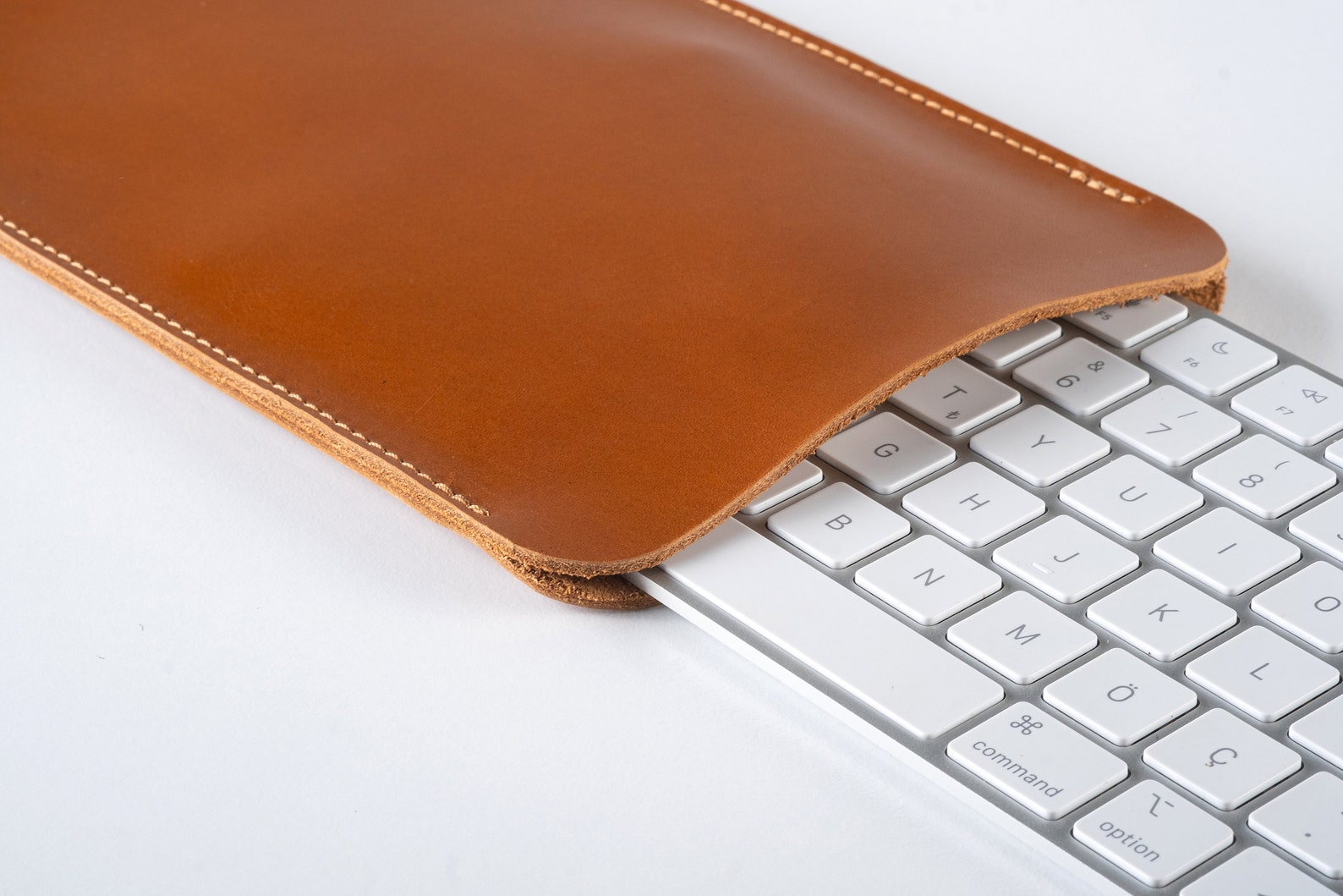 Apple Magic Keyboard Sleeve, Full Grain Leather Case, Light Brown - Etsy