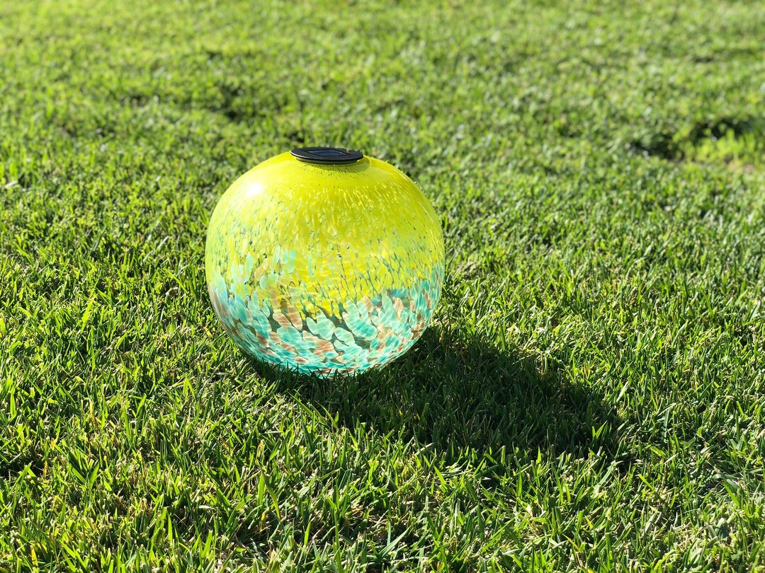 12 Xlarge LED Solar Orb Gaze Ball/garden/pathway Light/patio Table ...