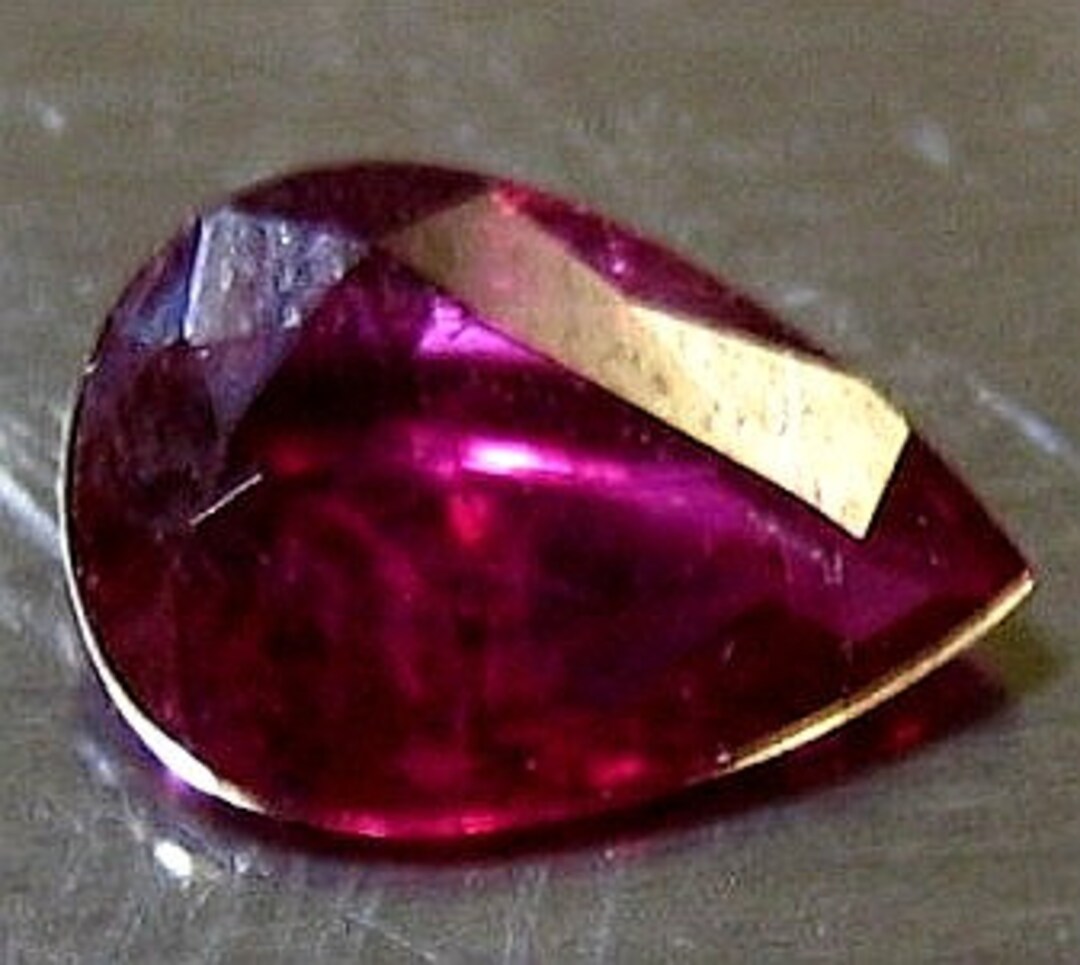 Wholesale, Natural (genuine) Sri Lanka Blood Red Ruby, 4x3-7x5mm Pear ...