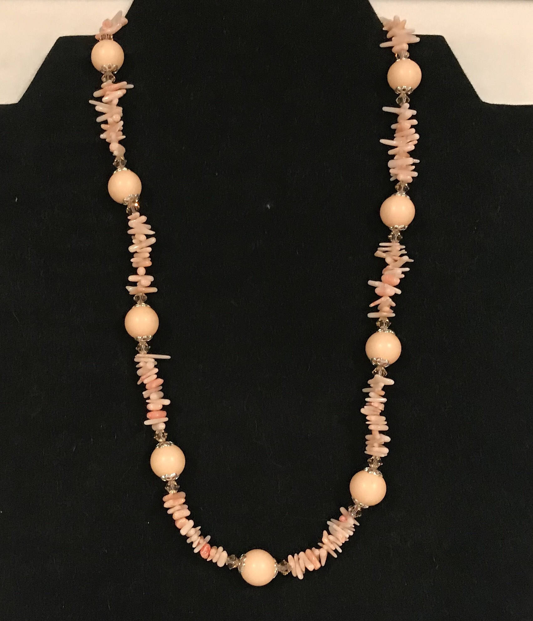 Muticolor Peach Lucite Beads, Crystal and Pink Coral Shell Chip Beads ...