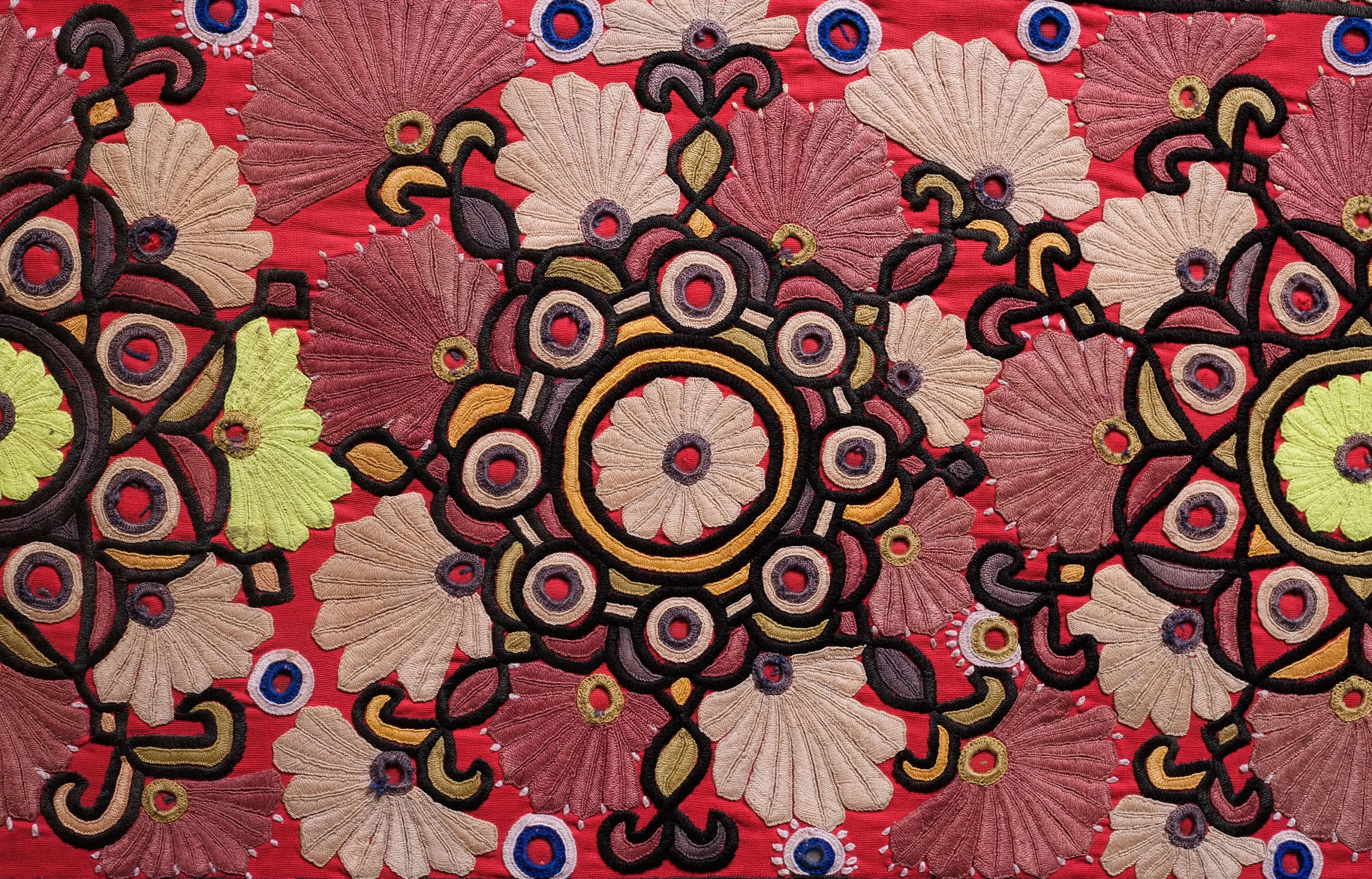 Sindh Embroidery, Pakistan -- Nohri or Node Group - Etsy