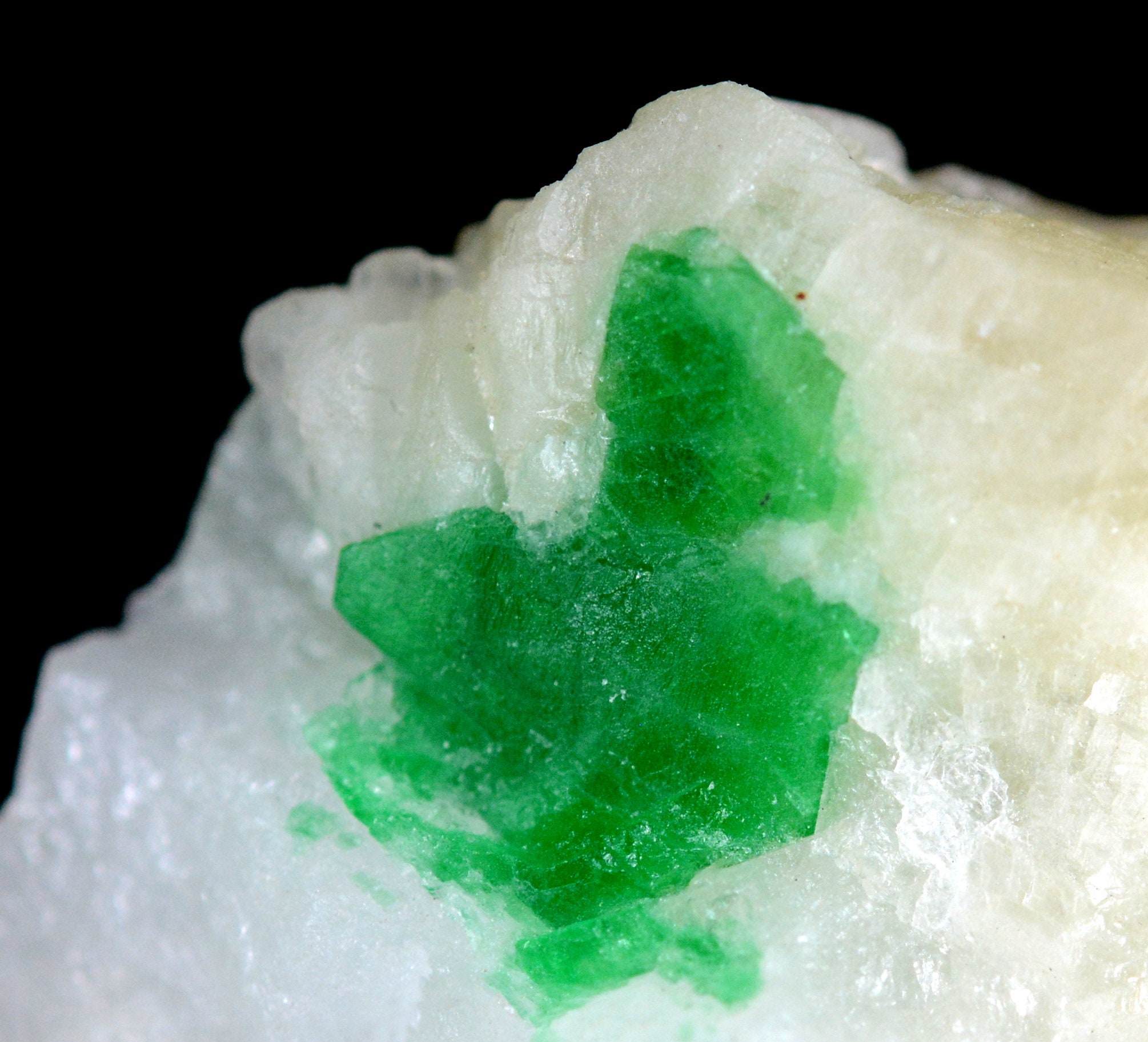 111 CT Top Quality Emerald With Milky Quartz Swat Pakistan - Etsy 日本