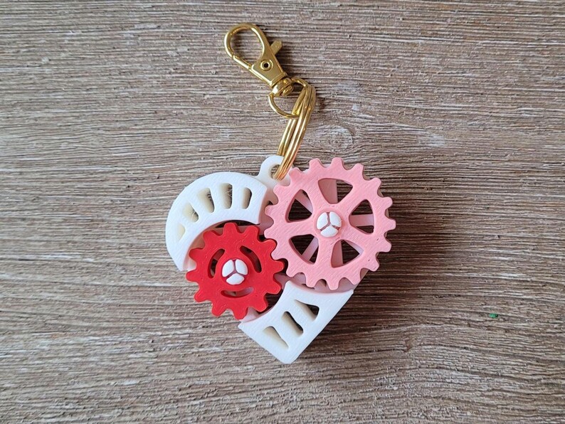 Heart Gear Fidget Keychain - 3D Printed Toy - Etsy