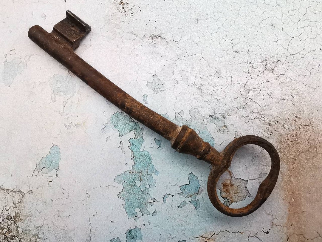 Antique Spanish Key, Big Vintage Key, Large Old Crooked Key, Hand ...