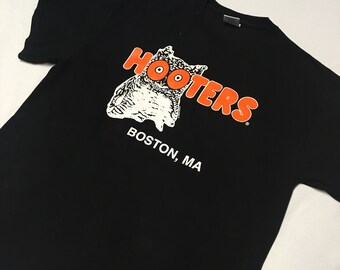 Hooters t shirt | Etsy