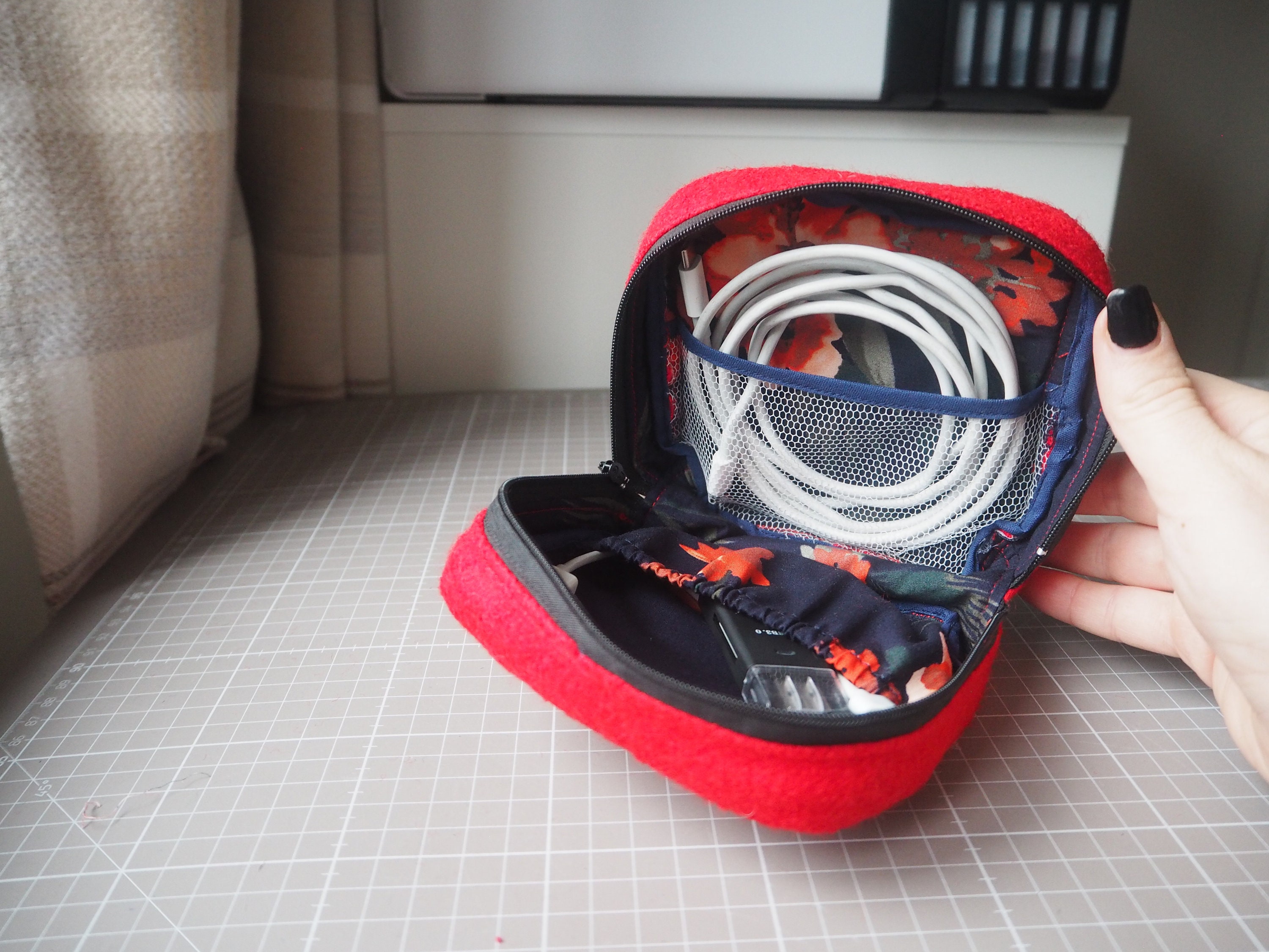 Gadget Pouch PDF Sewing Pattern by Elfie Sew - Etsy