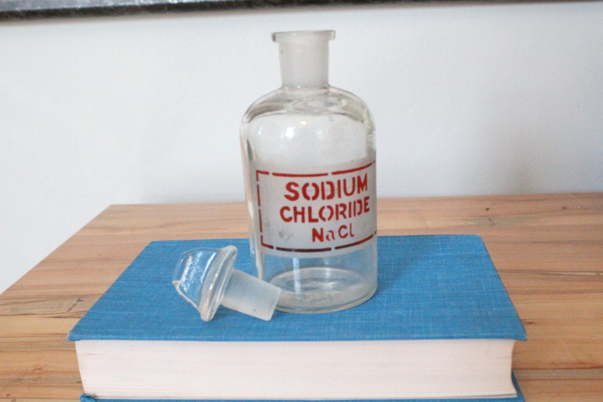 Vintage Pyrex Laboratory Sodium Chloride Bottle NaCl Chemistry Medical ...