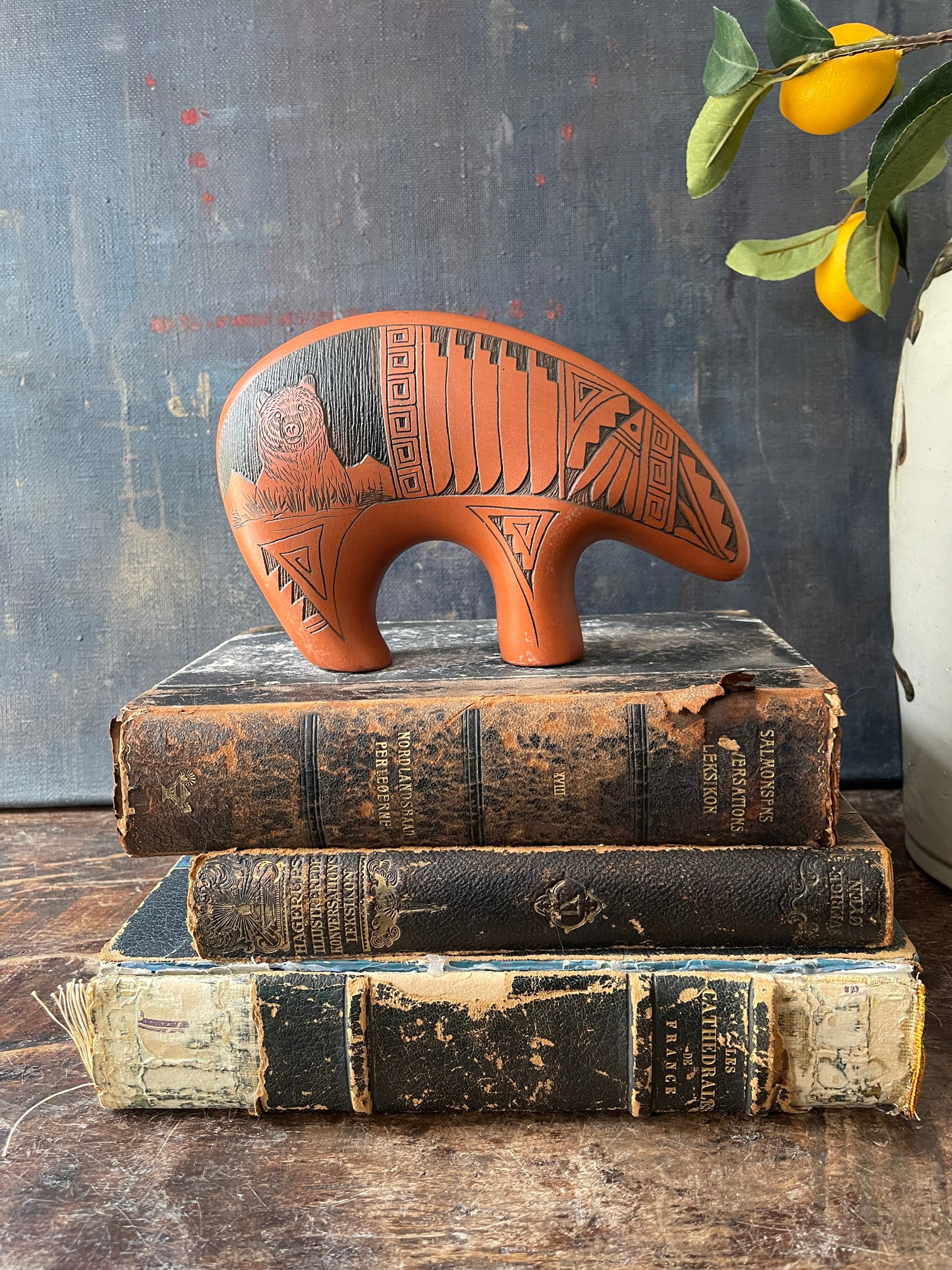 Vintage Artist Signed Native American Zuni Ceramic Bear