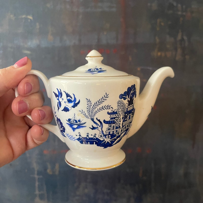 Blue Willow Teapot - Etsy