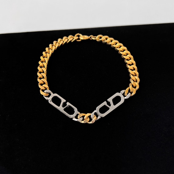 Vintage V Link Logo Bracelet - Etsy