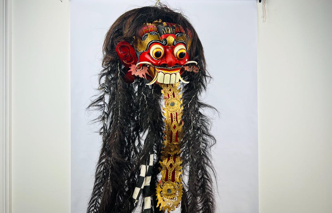 Impressive Balinese Barong Rangda Mask, Painted Wood, Textile, Horse ... Impressive Balinese Barong Rangda Mask, Painted Wood, Textile, Horse ...