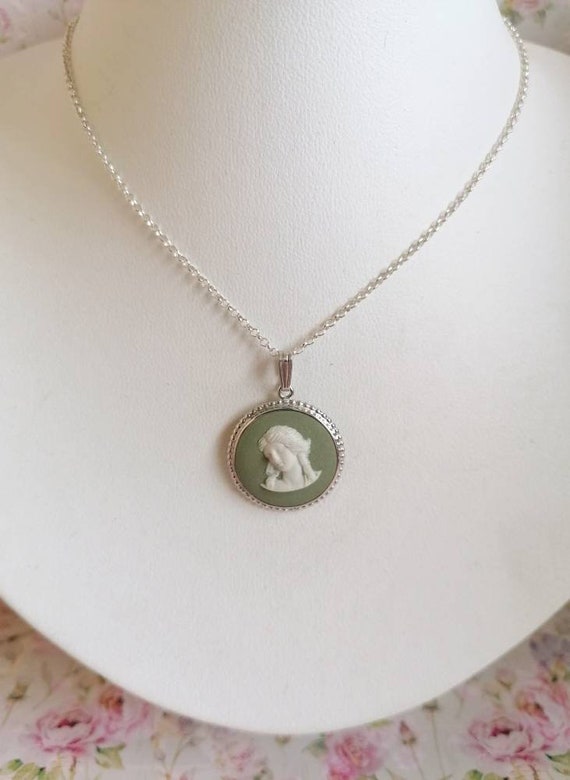 VINTAGE 1950s Wedgwood Green Jasper Ware Boudicca Hor… - Gem