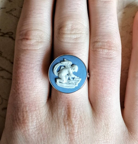 Wedgwood Light Blue Jasperware Large Cameo Signet Rin… - Gem