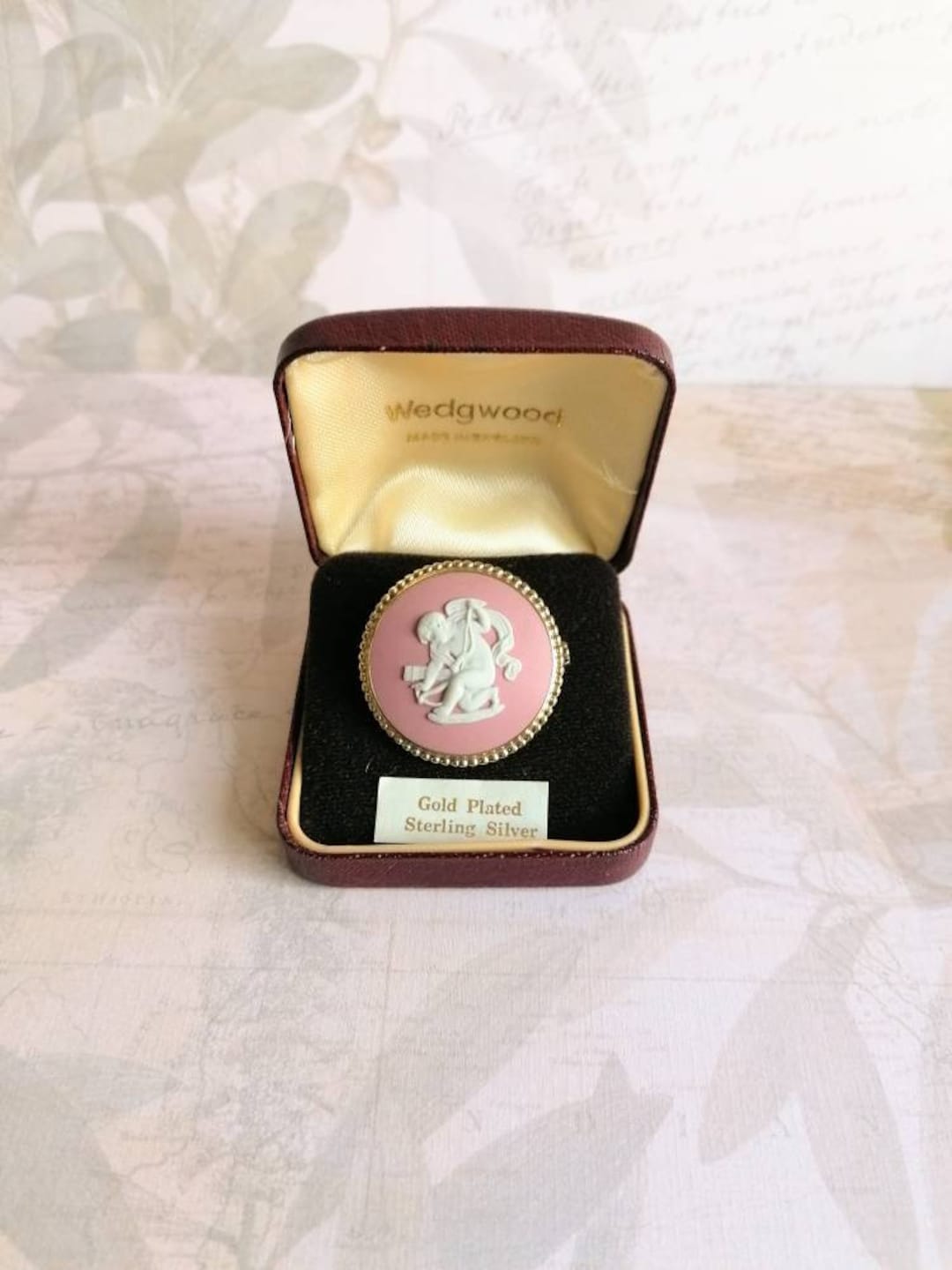 Vintage Pink Wedgwood Jasperware Cameo Medium Brooch 18K Gold-plated ...