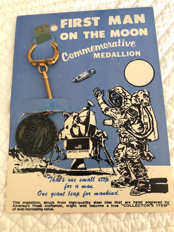 Apollo 11 moon landing keychain/souvenir moon landing… - Gem