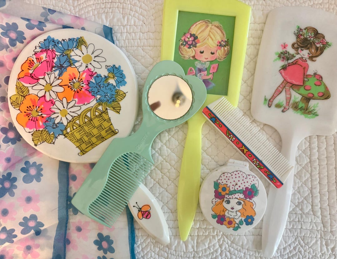 Vintage Groovy Girls Hand Mirror/vintage 1970s Hand Mirror/mid Century ...