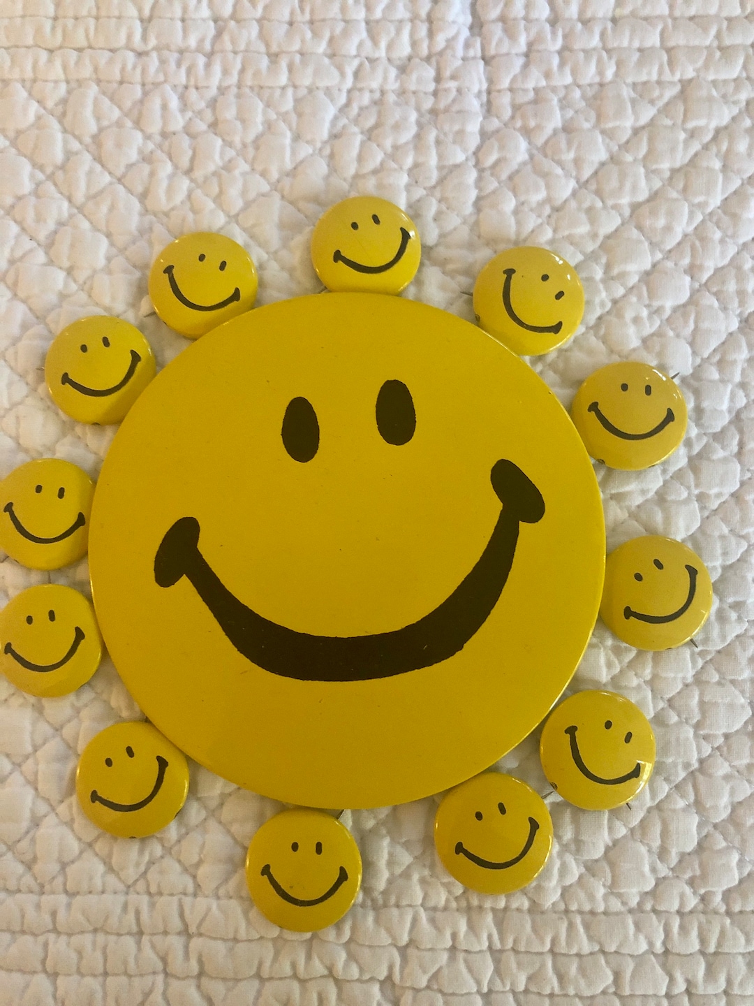 Vintage Smiley Face Pin/groovy Smiley Face Pin Back/have S Nice Day ...