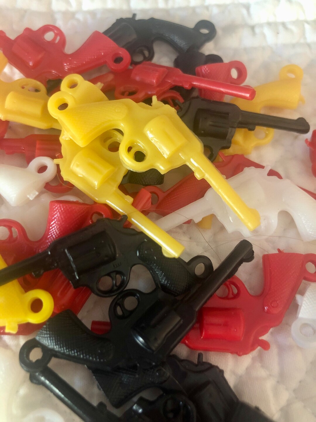 6pc Small Plastic Pistol Gun Charms/ Vintage Gumball Prize/cracker Jack ...