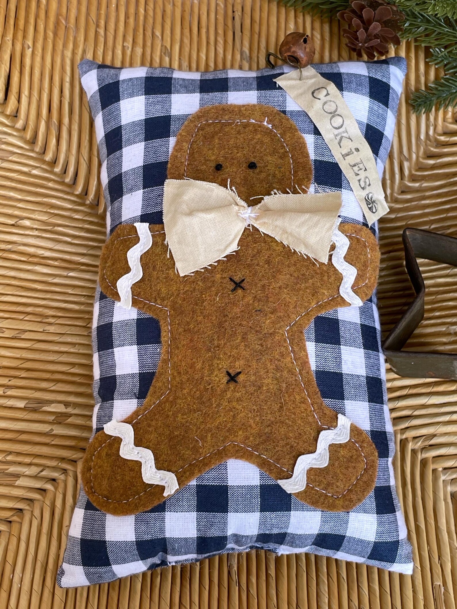 Gingerbread Man Bowl Fillers, Primitive Gingerbread Man, Gingerbread Man Ornies, Blue Christmas ...