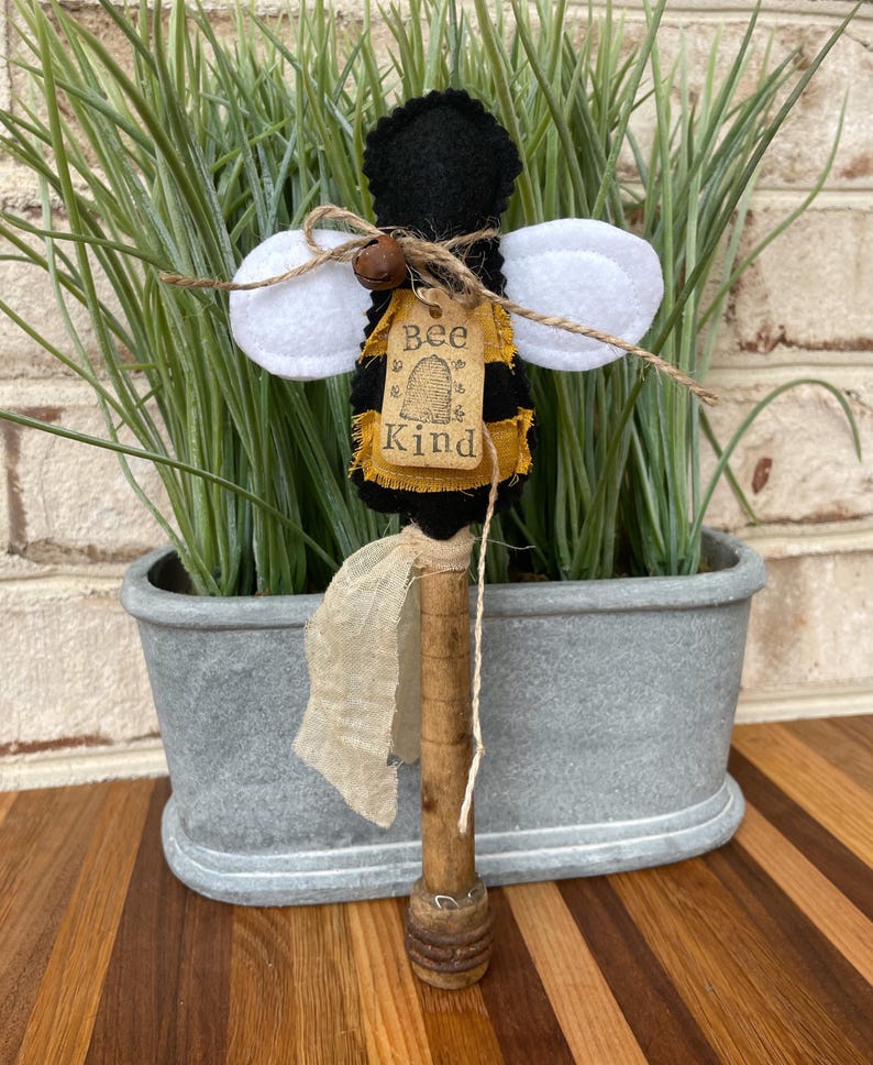 Bee Spindle, Bee Shelf Sitter, Primitive Bees, Tiered Tray Bees ...