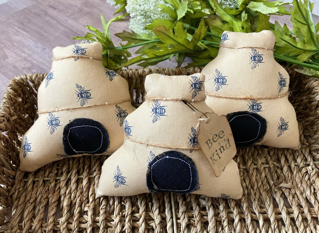 Mini Bee Hive, Primitive Bee Skeps, Primitive Bee Decor, Bee Tiered ...