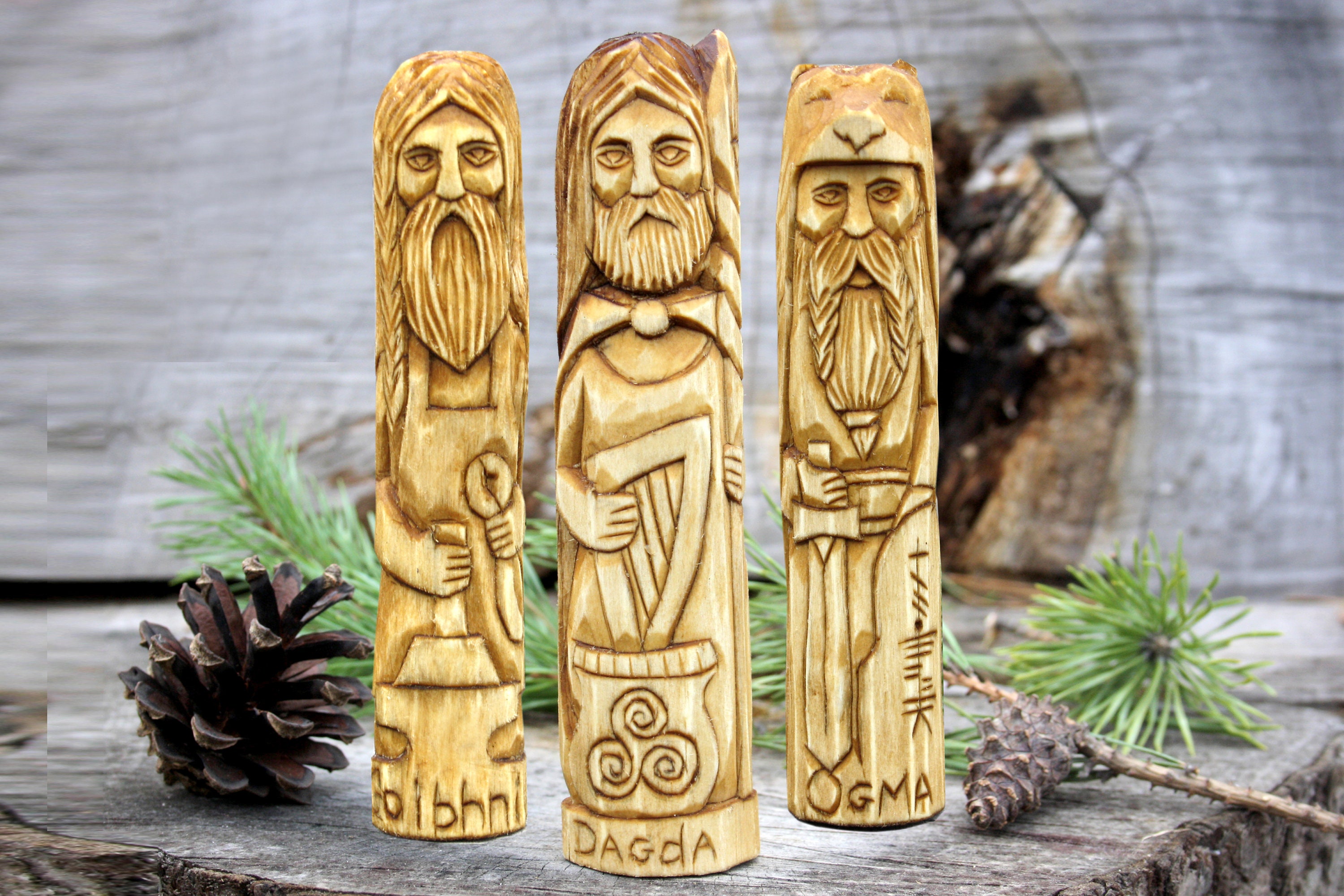 O S, O Ogma I C God Pt Cord N Gift P ￡3.30 thenationalherald.com