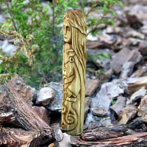 Goddess CERRIDWEN. Celtic Goddess. Wooden Statue Cerridwen. Wiccan ...
