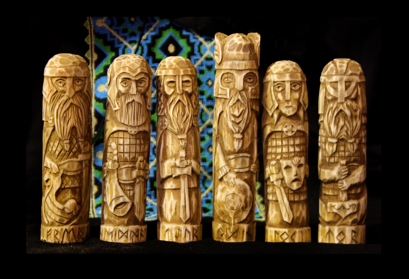 Dieux nordiques FREYR BALDER et BRAGI. Dieux en bois . | Etsy