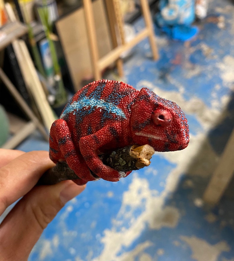 Chameleon Figurine - Realistic Red Colour, 10 Cm Length - Etsy UK