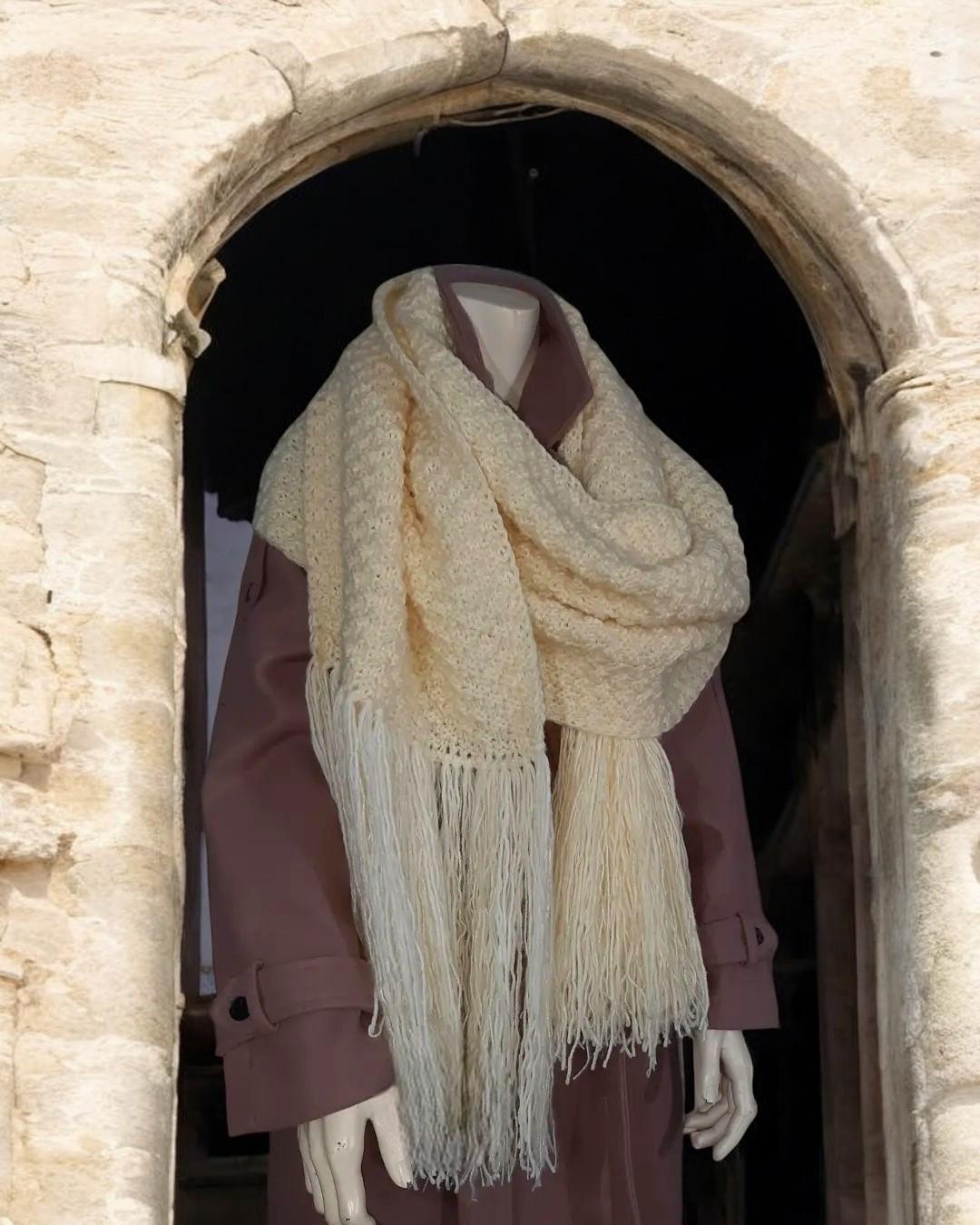 Lenny Kravitz's Iconic Scarf: the Secret Wardrobe Weapon - Etsy