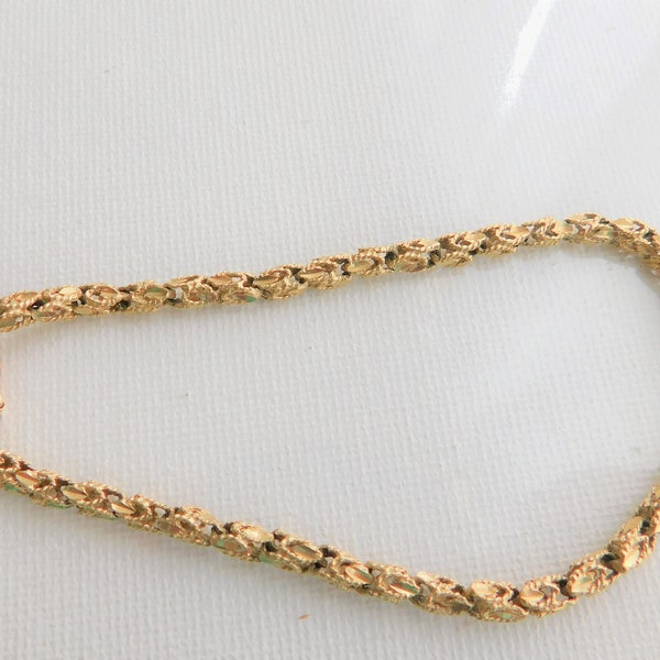 10k Gold Vintage Box Clasp Bracelet - Etsy