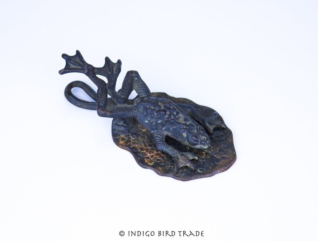 1900's Antique Cast Iron Frog Paper Clip | Victorian Frog and Lily Pad ...