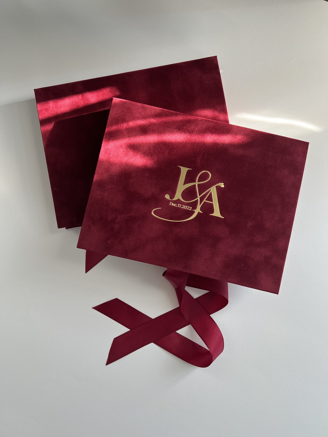 Wedding Invitation Box | Burgundy Velvet | Acrylic Invitation in Velvet ...