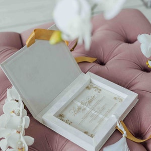 Luxury Crystal White Velvet Wedding Invitation Box Suede | Acrylic ...