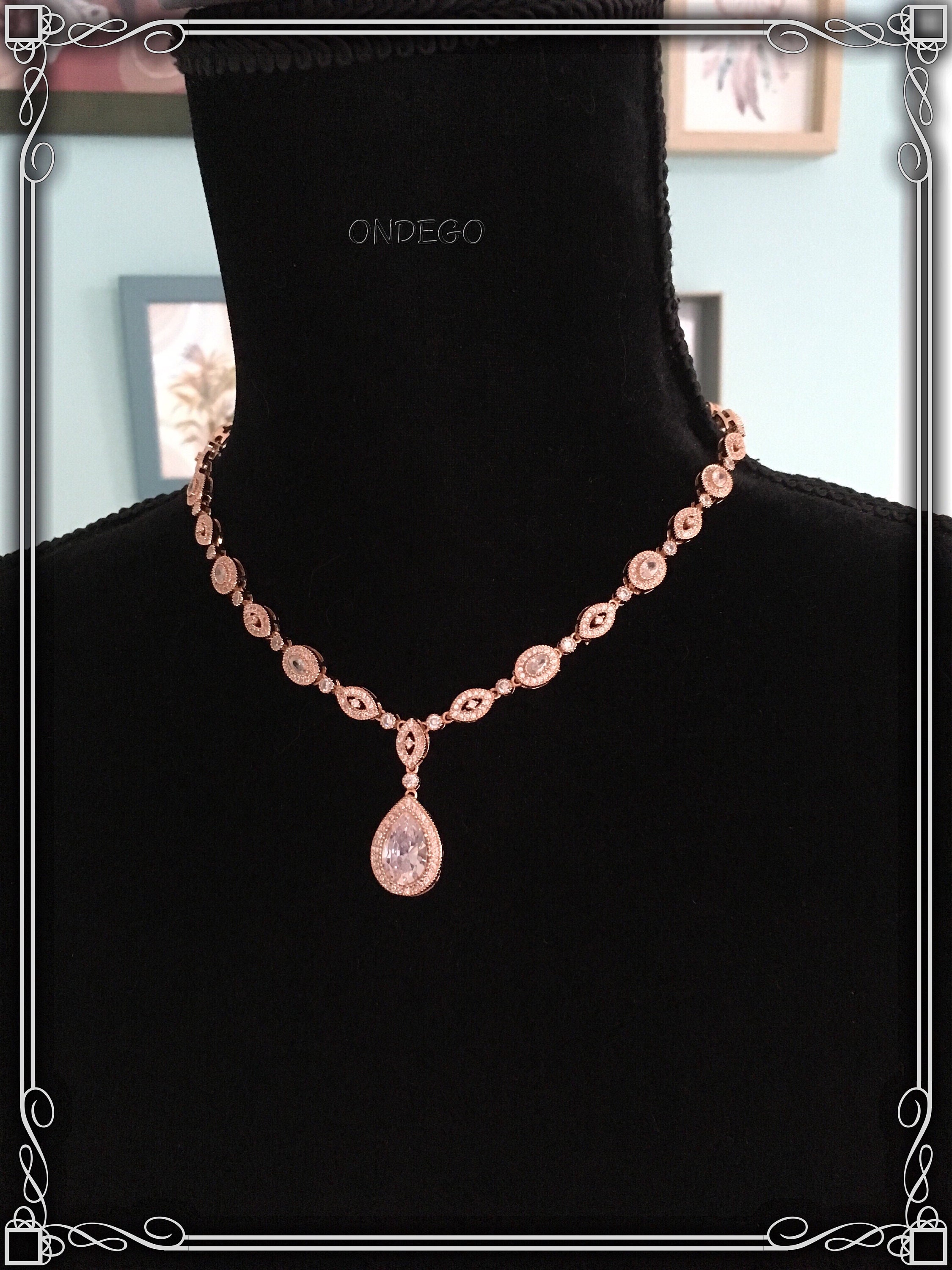 Creolen Rosegold Rückenkette Brautschmuck Set Schmuckset - Etsy.de Creolen Rosegold Rückenkette Brautschmuck Set Schmuckset - Etsy.de