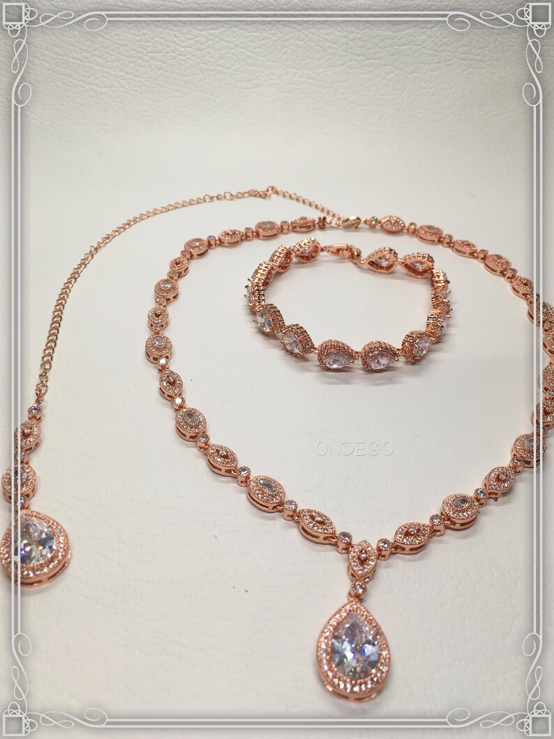 Creolen Rosegold Rückenkette Brautschmuck Set Schmuckset - Etsy.de Creolen Rosegold Rückenkette Brautschmuck Set Schmuckset - Etsy.de