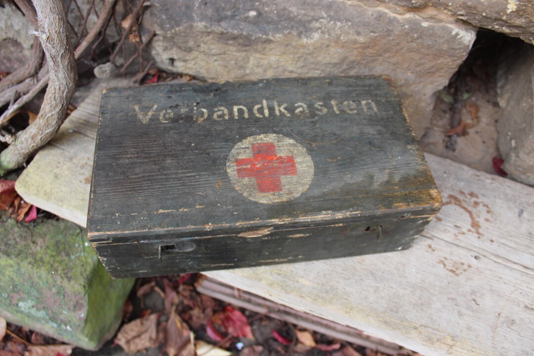Vintage Wooden Military First Aid Kit / Red Cross / 1940s Germany (2 ...