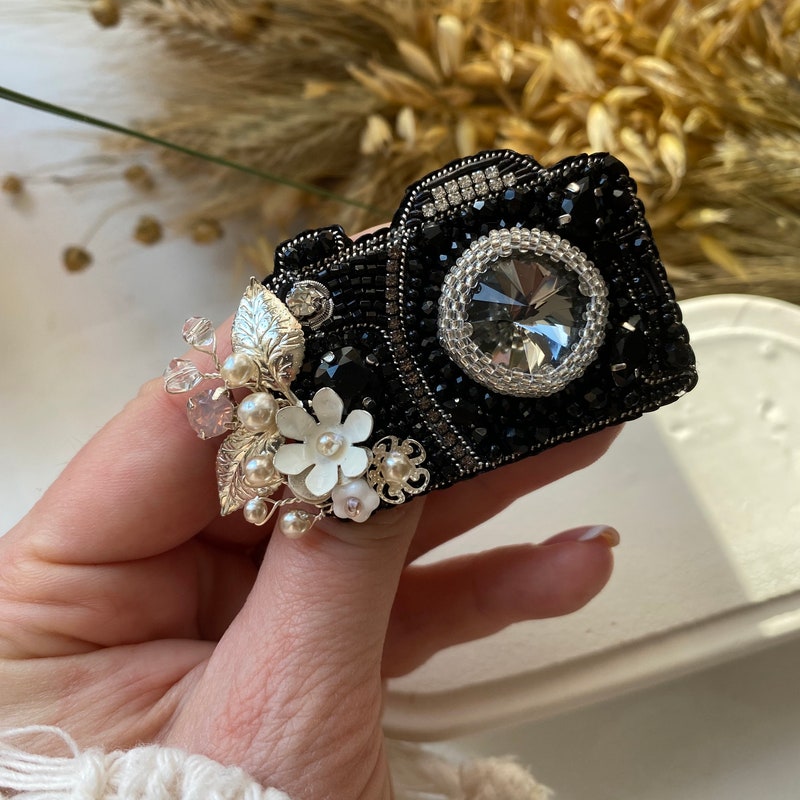 CrystalBroochesStore - Etsy