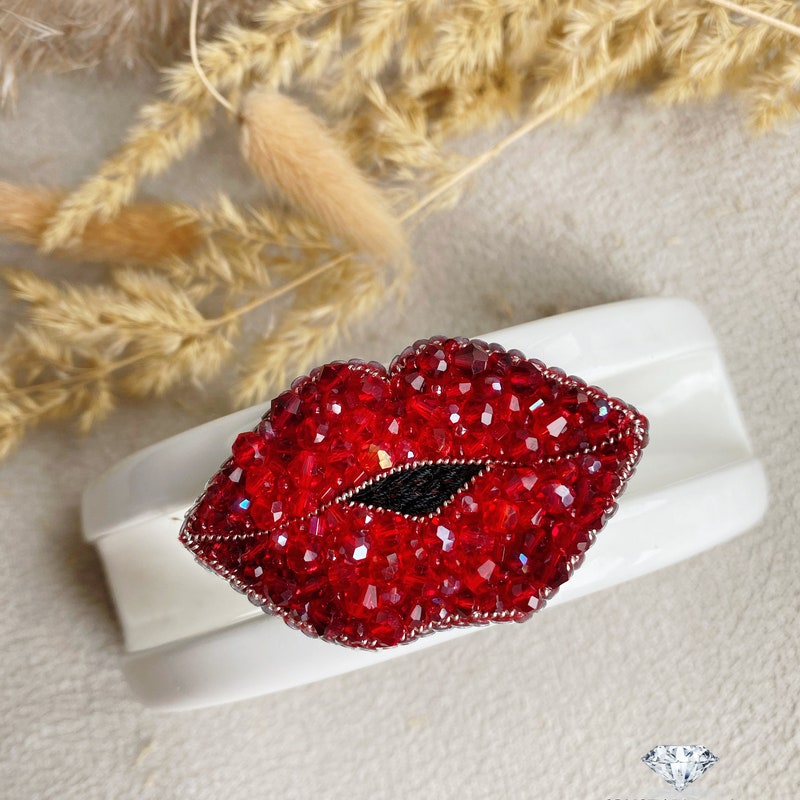 CrystalBroochesStore - Etsy