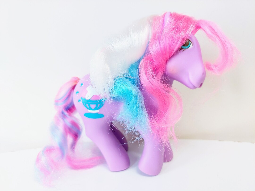 Vintage G1 My Little Pony Strawberry Scoops Hasbro Sippin' Soda Ponies ...